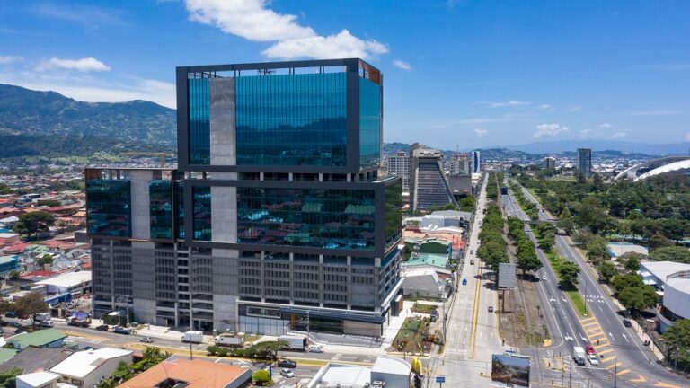Torre Universal abre sus puertas en La Sabana tras inversión de US$50 ...